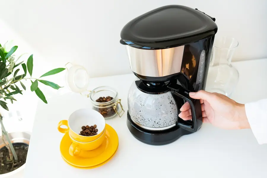 Benefits Of Using Cone Filter Coffee Makers - Rolism